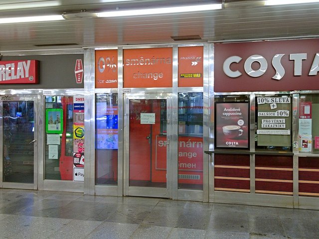 Obchod - metro Hradčanská, 11m2 | Realitní kancelář I.E.T. reality