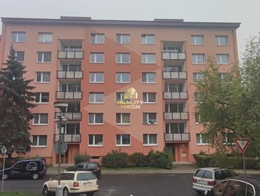 Hlavní web - realityhron.cz